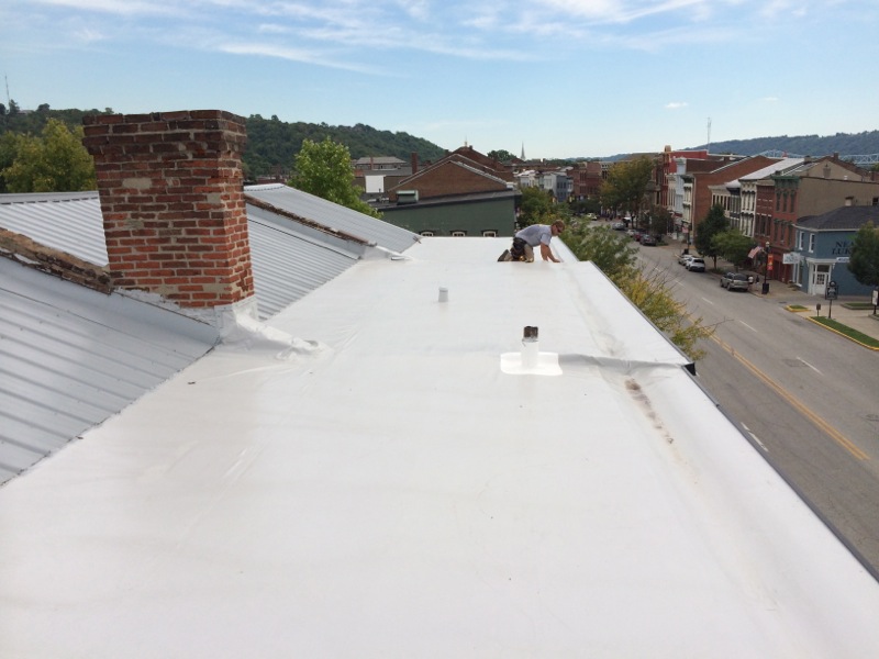 Get the Best Long-term Performance from Your Commercial Flat Roof System